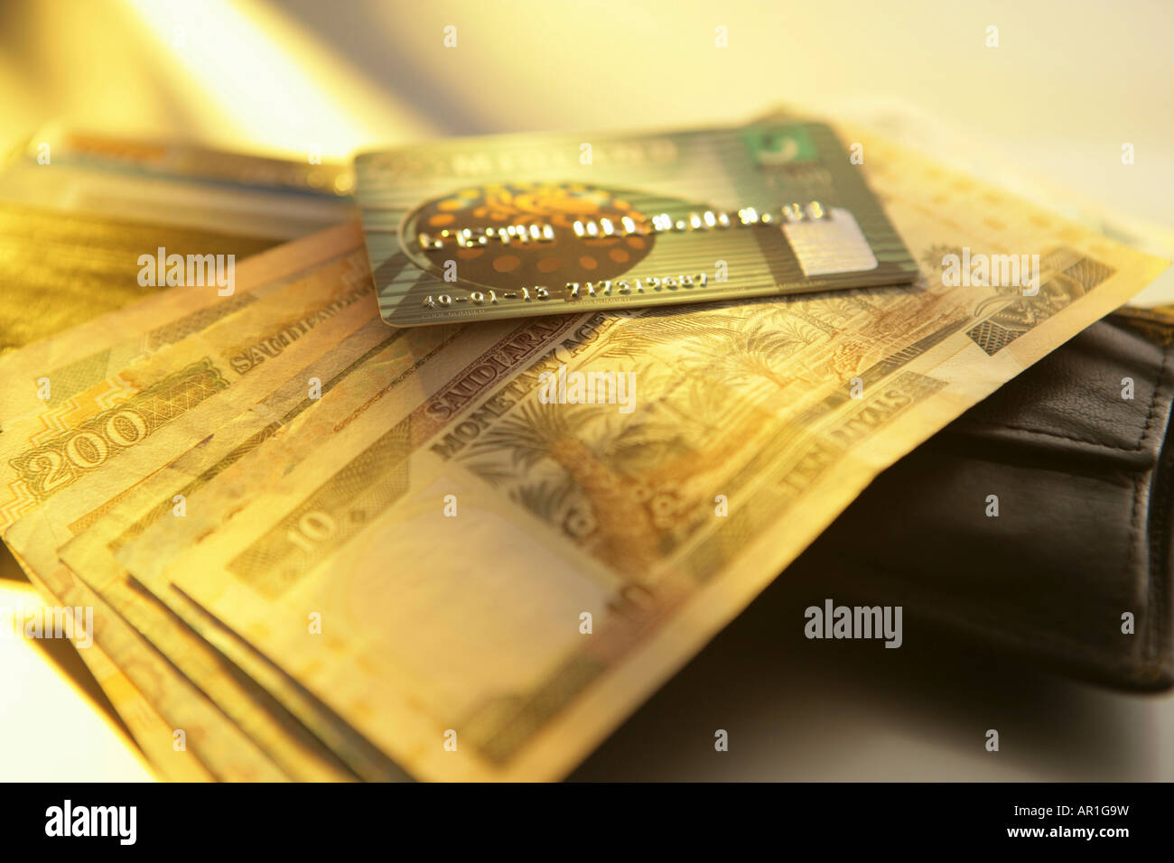 Saudi arabia credit card hi-res stock photography and images - Alamy