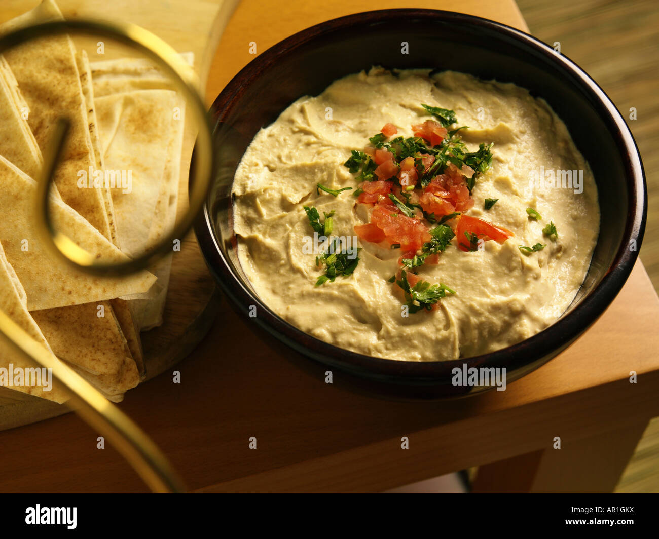 Arabic Food - Houmous with bread Stock Photo - Alamy