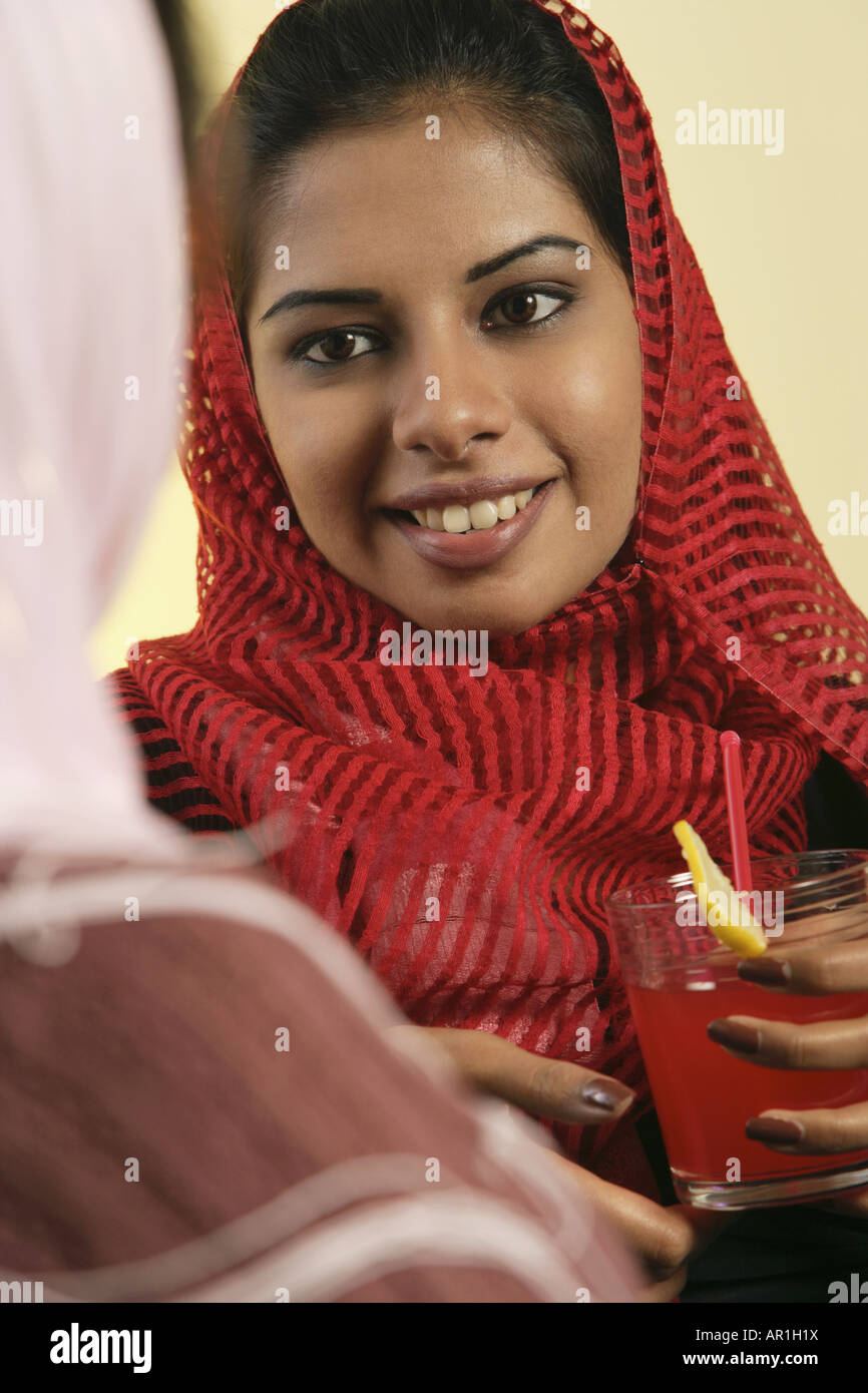 Conversations ladies hi-res stock photography and images - Alamy