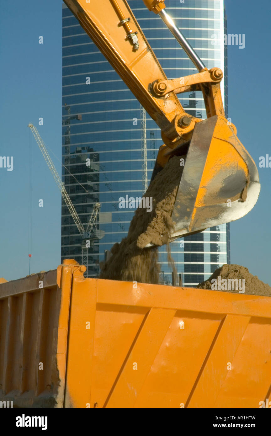 Dump track hi-res stock photography and images - Alamy