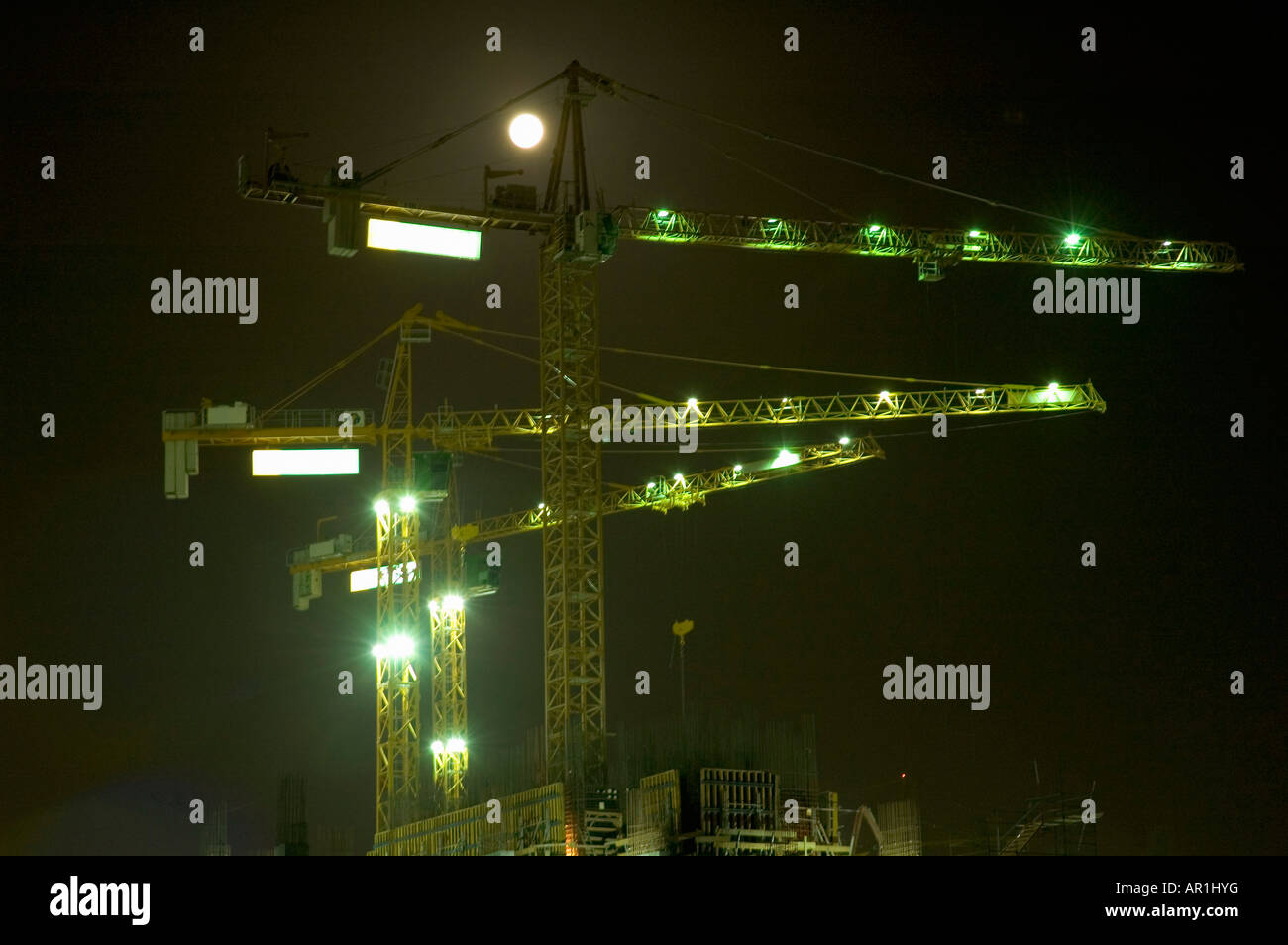 Building Construction in progress Stock Photo - Alamy