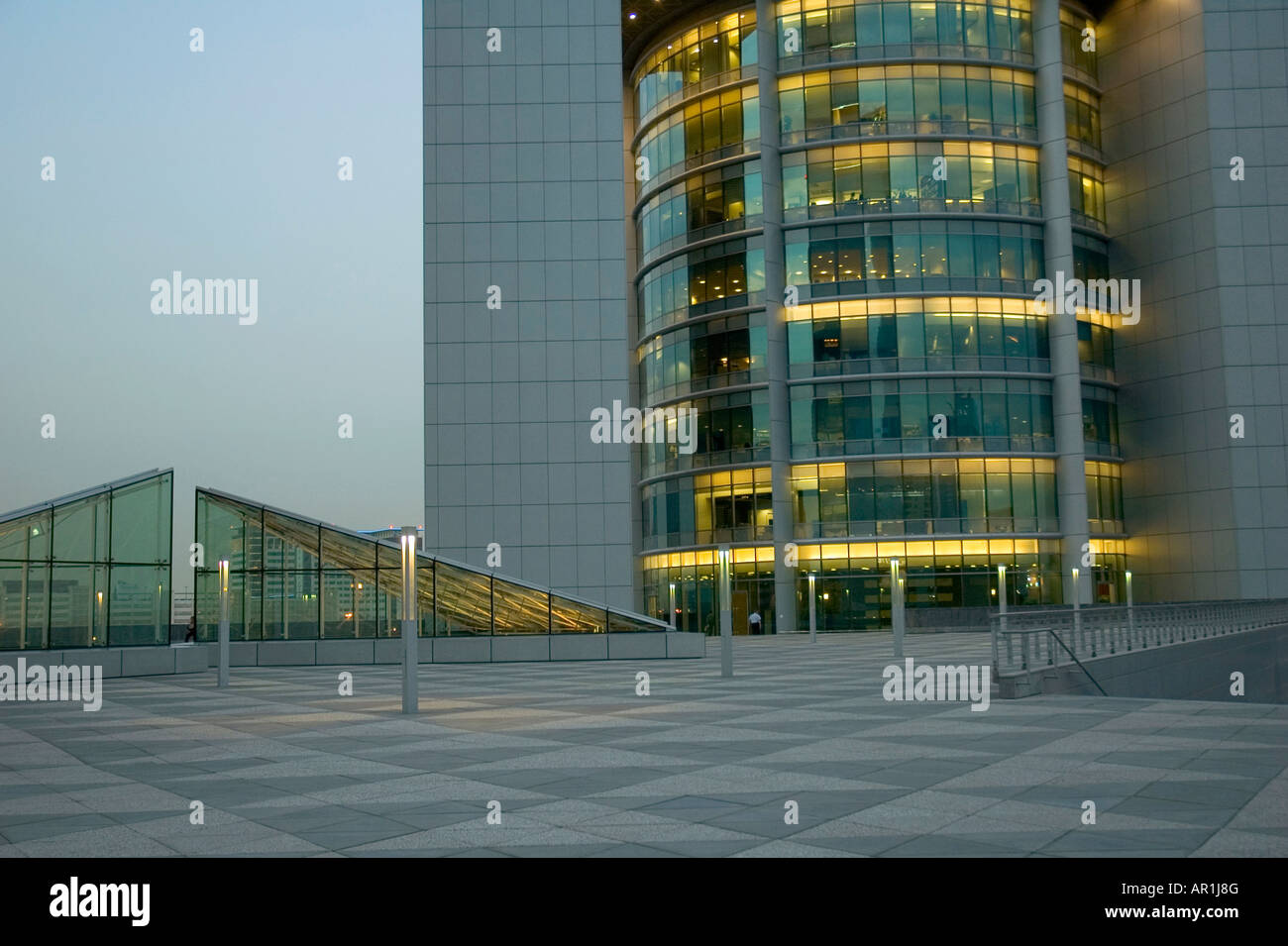 Glass building top view hi-res stock photography and images - Alamy