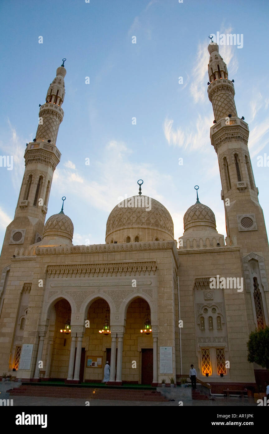 Scenic view of the mosque Stock Photo - Alamy