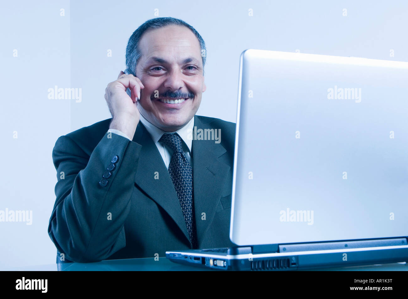 Wireless interactions hi-res stock photography and images - Alamy