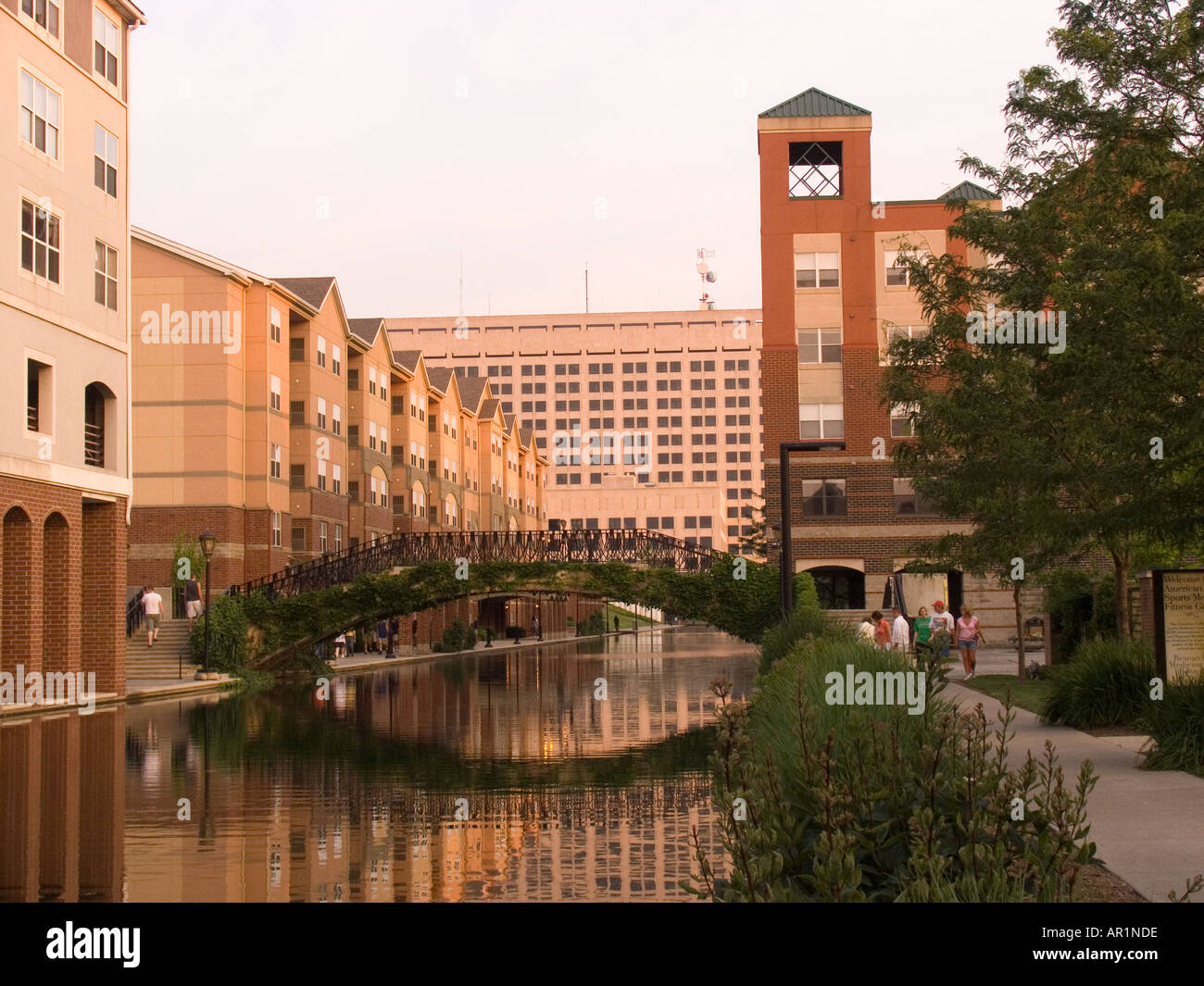 Indianapolis central canal boat hi-res stock photography and images - Alamy