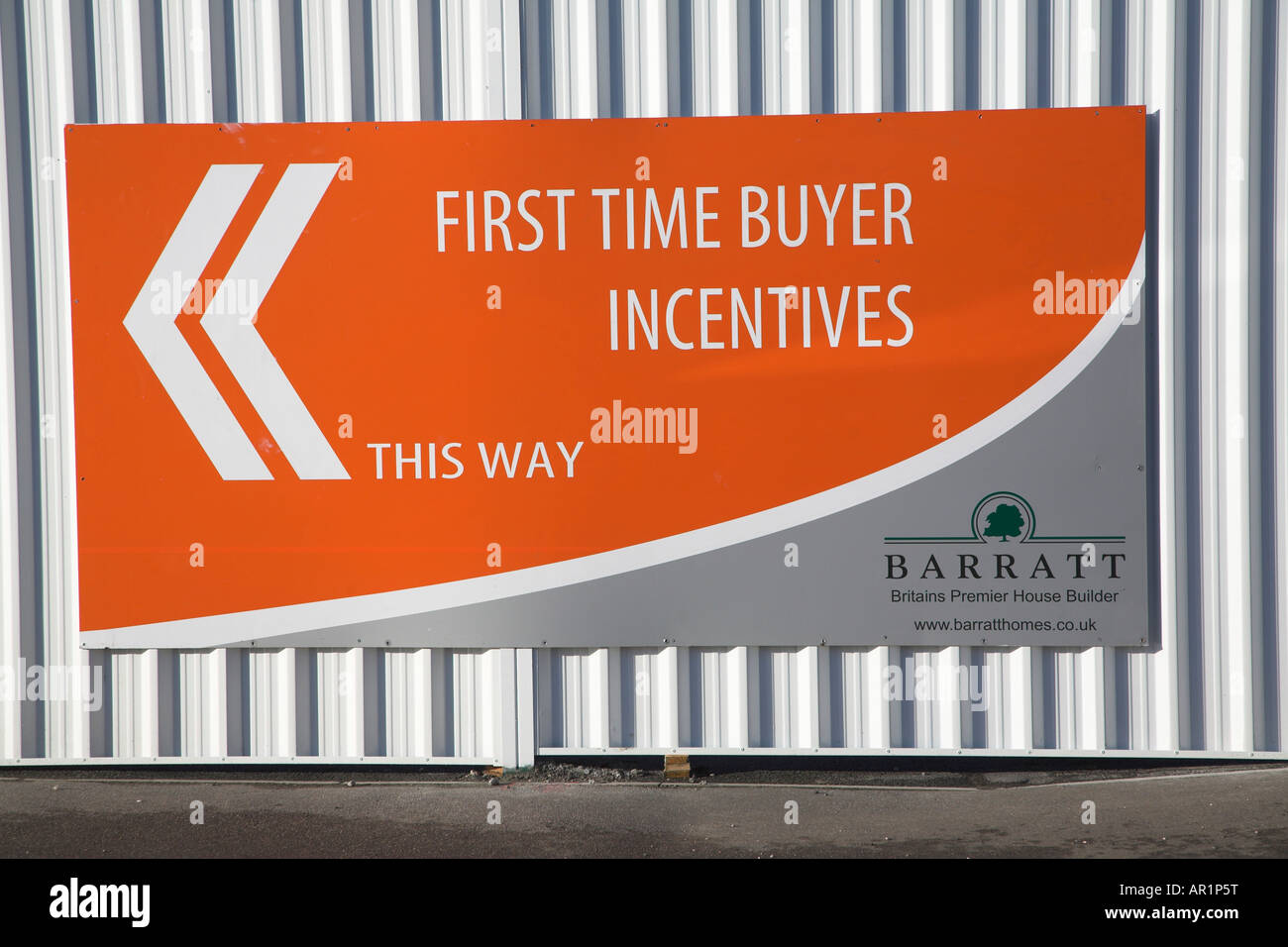 Barratt Homes sign advertisng First Time Buyer incentives Stock Photo ...