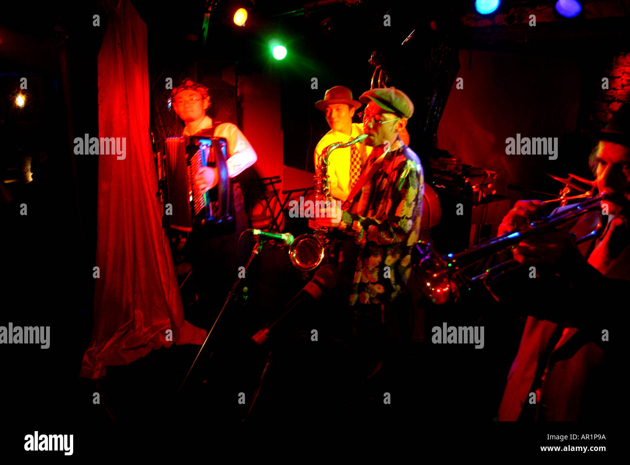 Bliki hi-res stock photography and images - Alamy