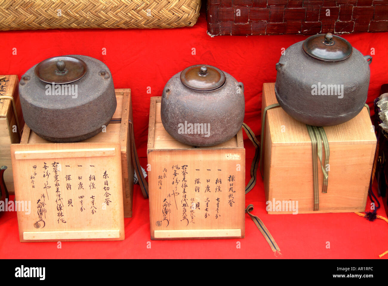 Kama tea ceremony kettles Toji market Kyoto Japan Stock Photo - Alamy