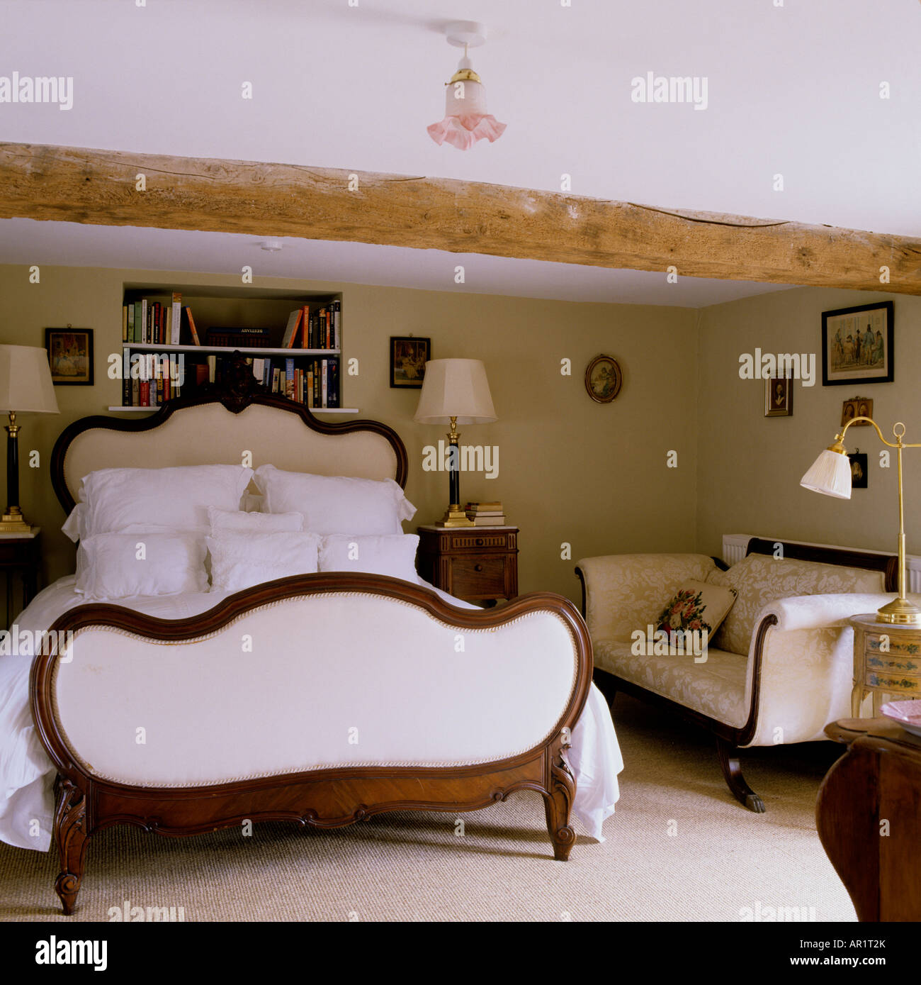 beamed bedroom in a Wiltshire farmhouse Stock Photo - Alamy