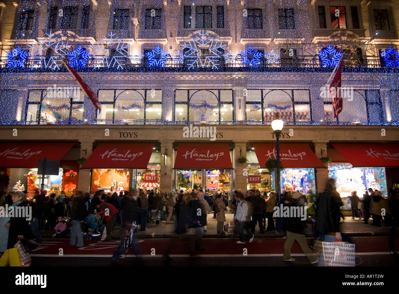 Hamleys london toys hi-res stock photography and images - Alamy