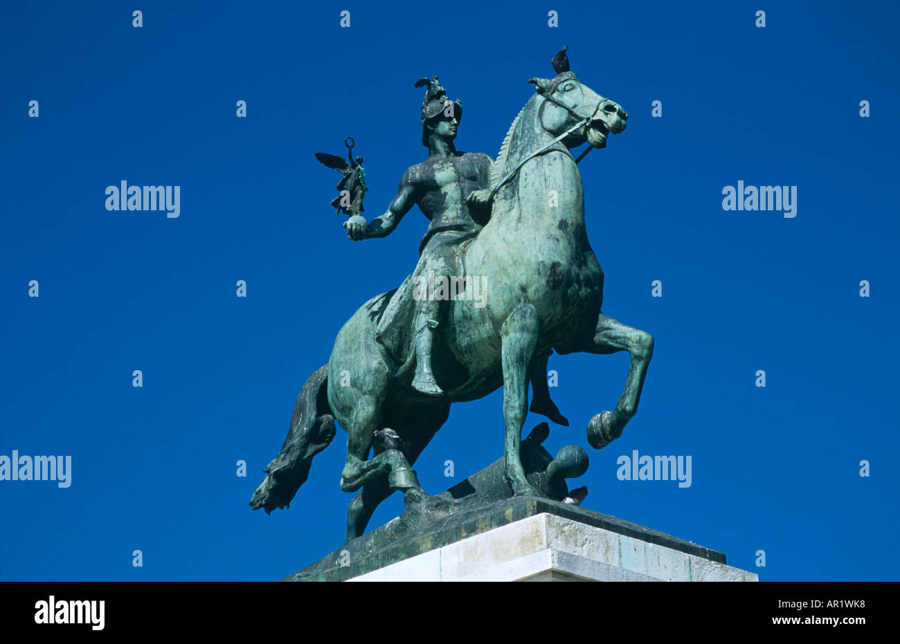 Statue, Monument dedicated to Cortes of Cadiz of 1812, Cadiz Parliament ...