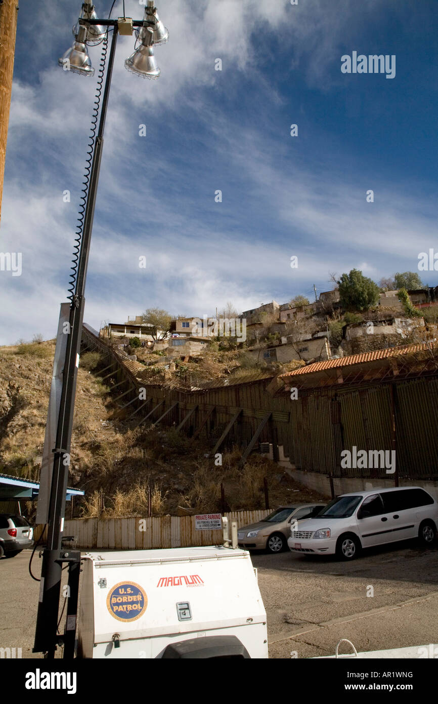Border patrol fence mexico hi-res stock photography and images - Alamy