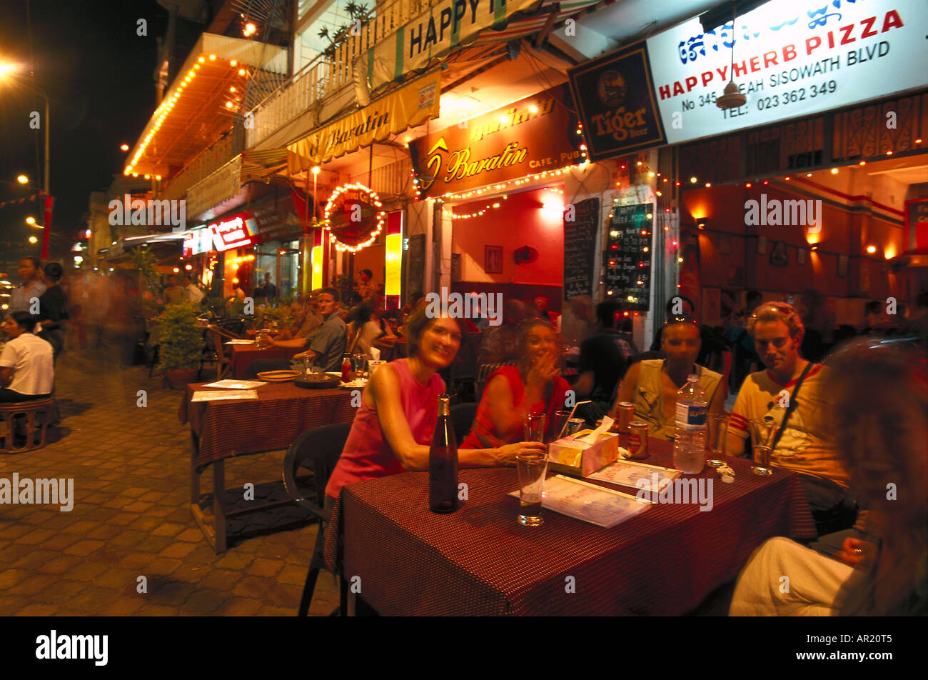 Phnom penh nightlife hi-res stock photography and images - Alamy