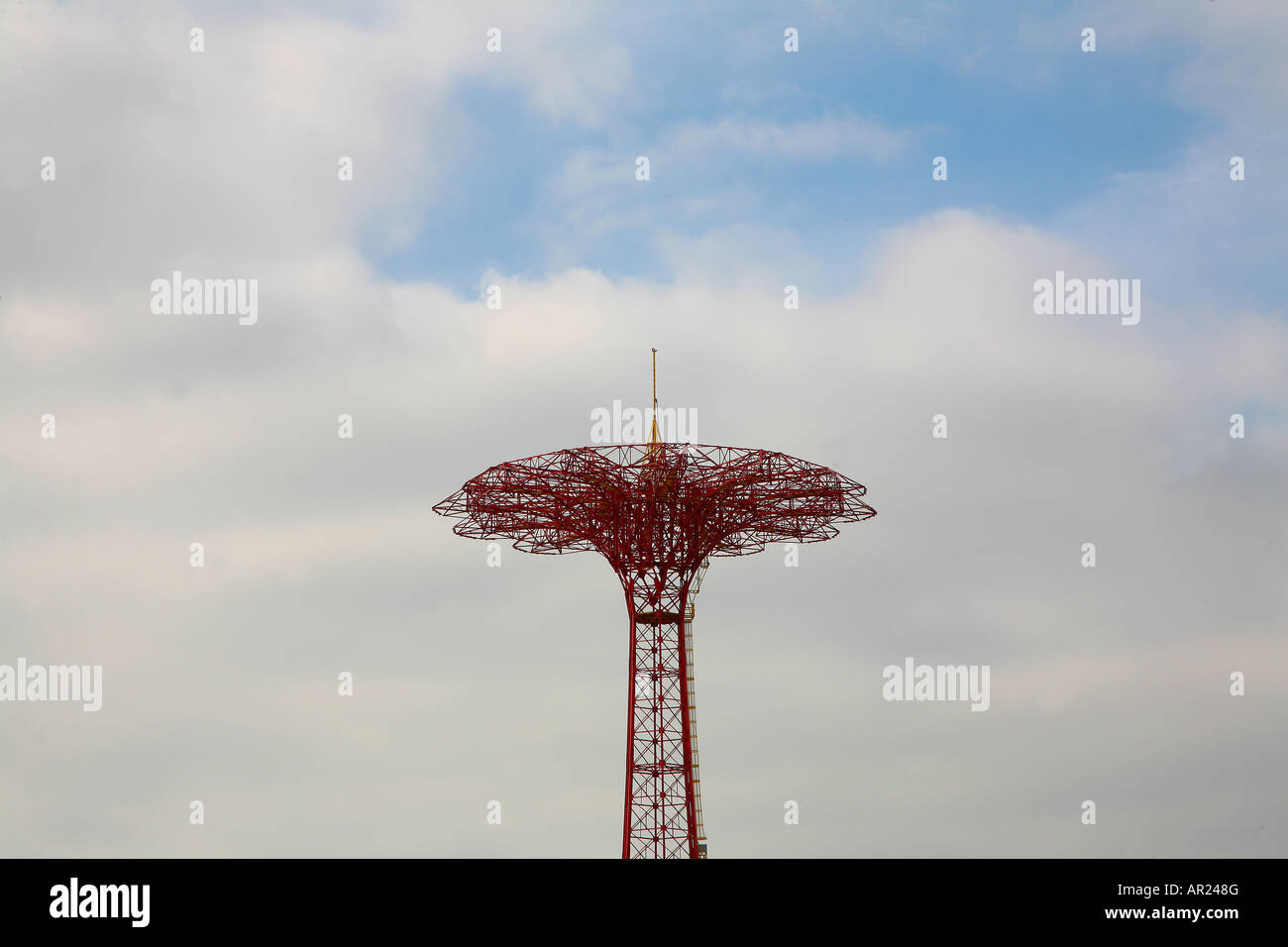 Amusement tower parachute hi-res stock photography and images - Alamy