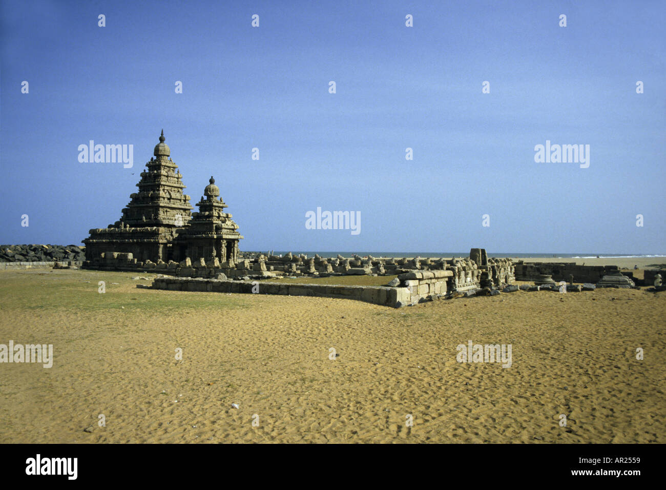 Shore temple hi-res stock photography and images - Alamy