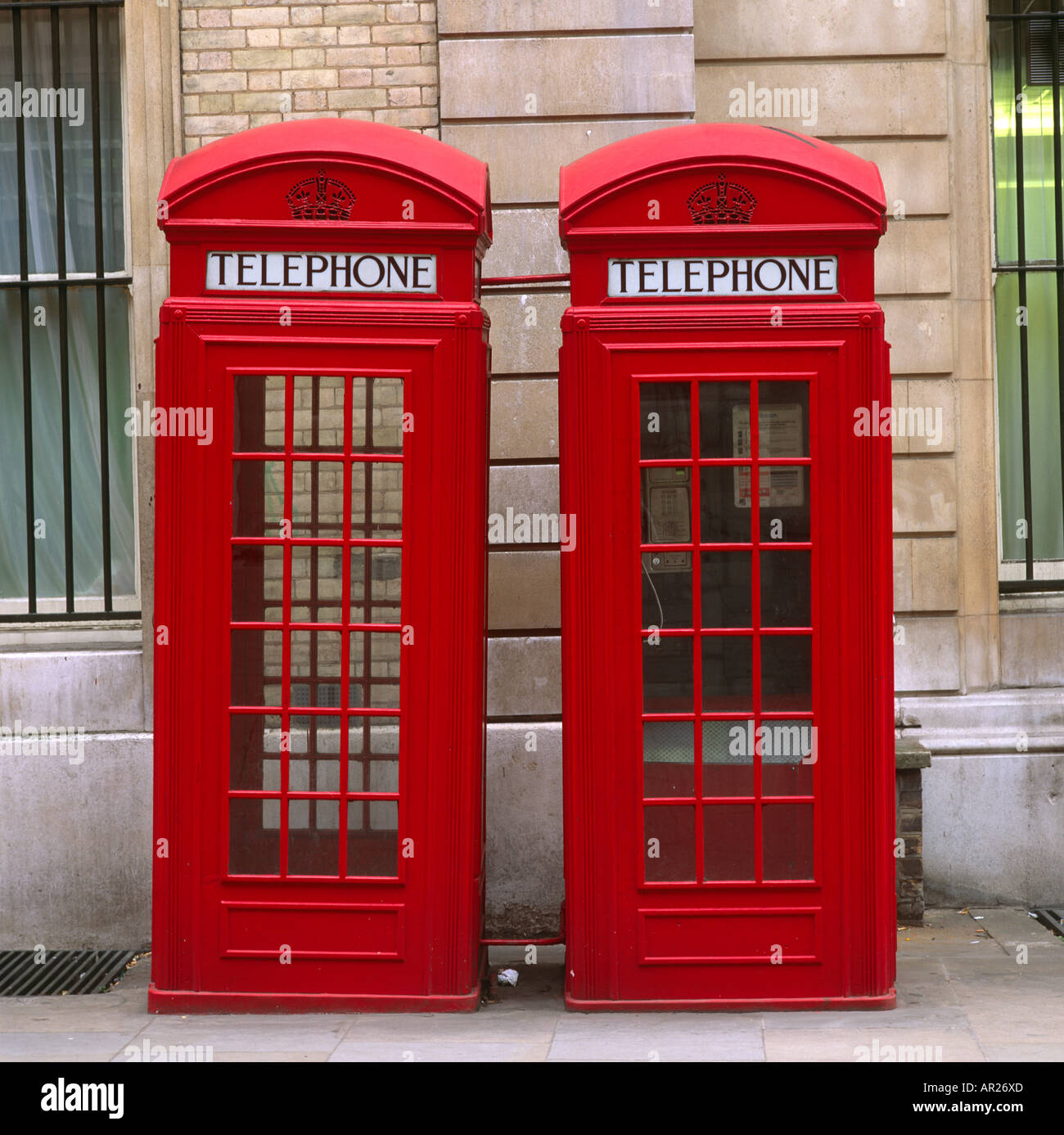 Typical english telephone boxes hi-res stock photography and images - Alamy