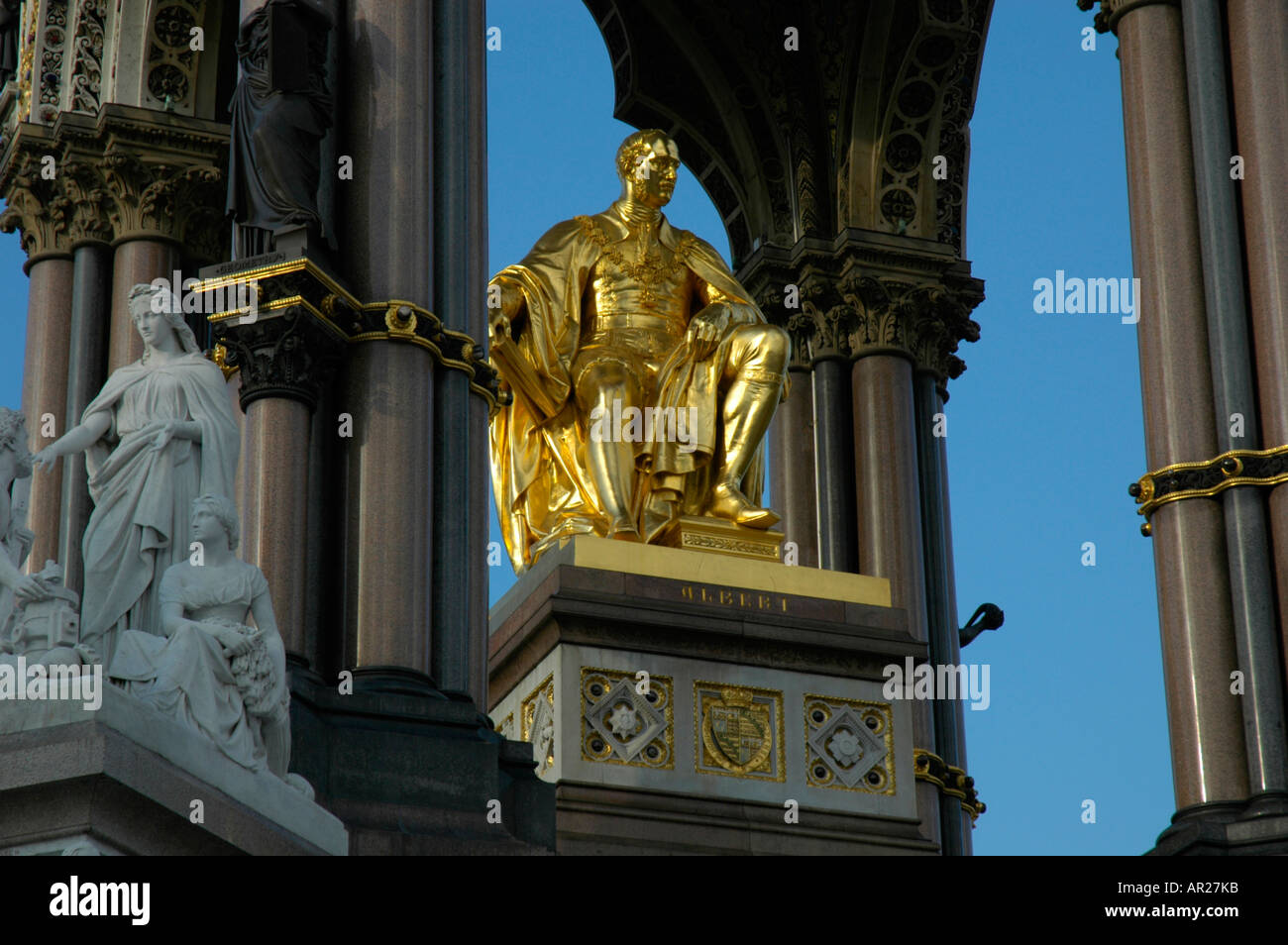 Victorian london monuments hi-res stock photography and images - Alamy