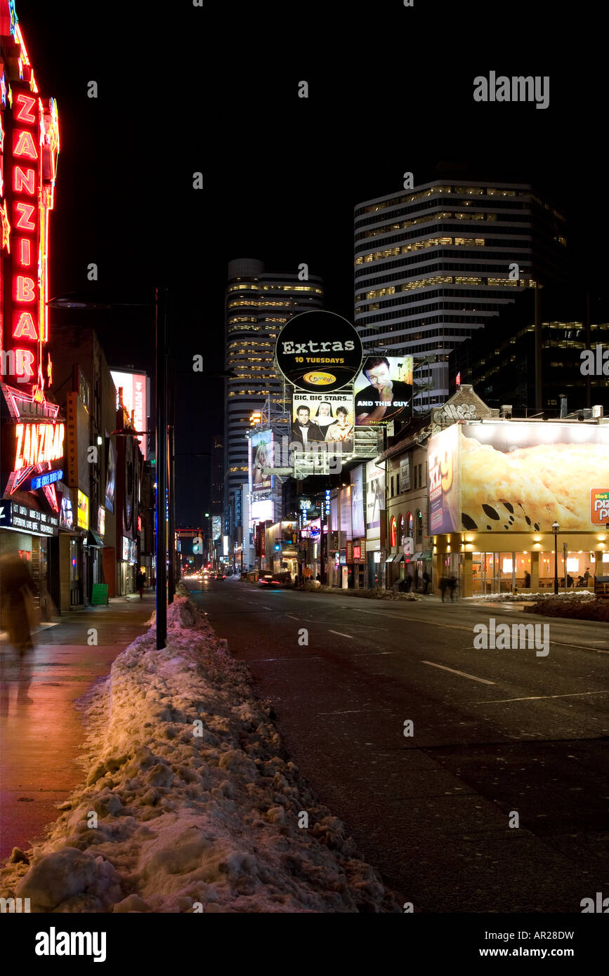 Toronto night canada ontario shops hi-res stock photography and images ...