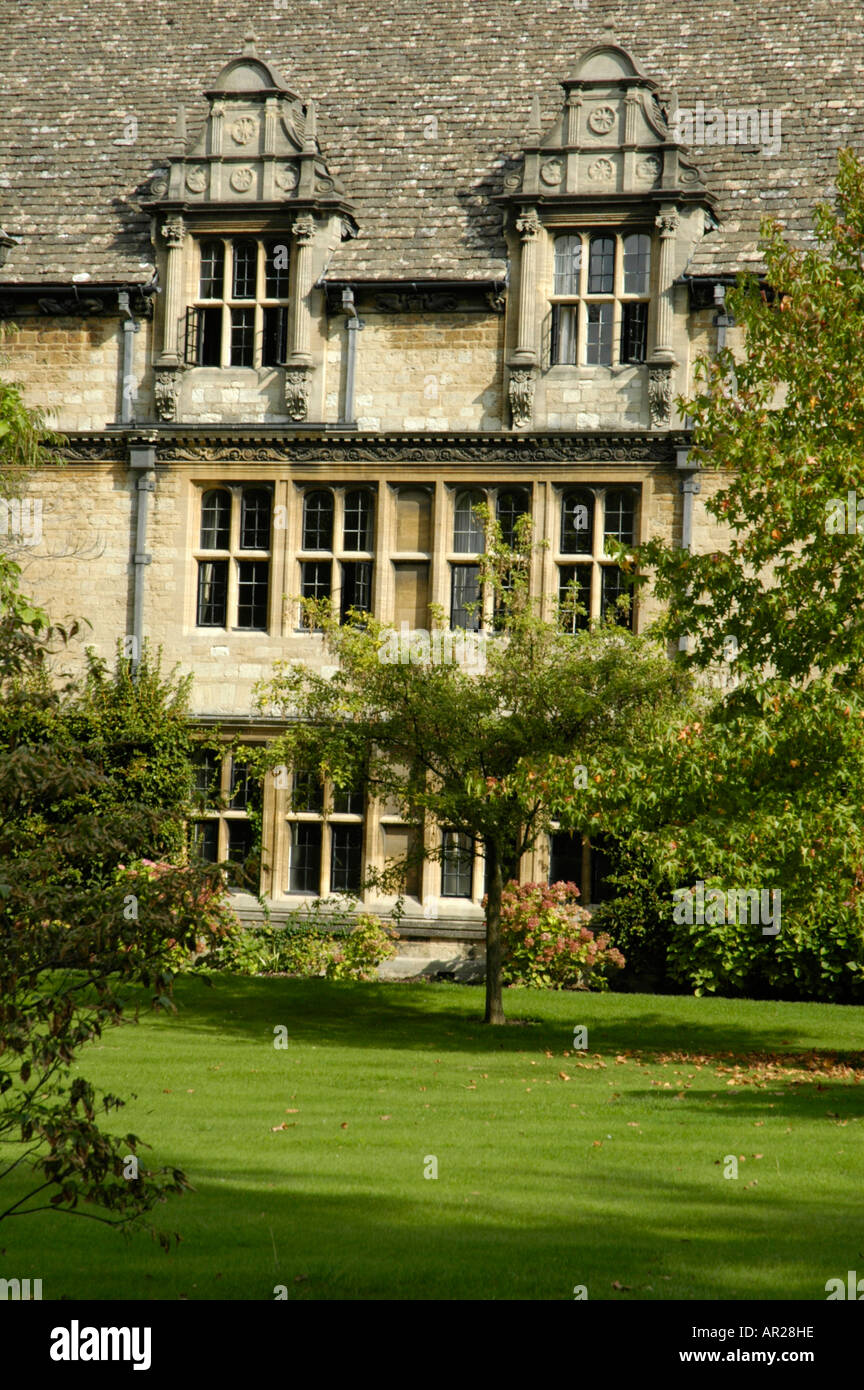 Quad trinity college oxford hi-res stock photography and images - Alamy