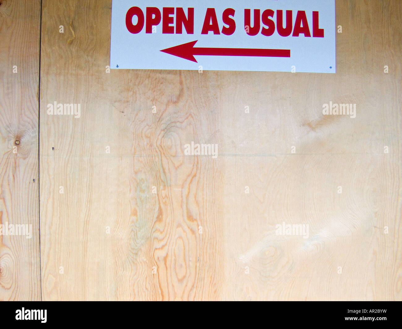 open as usual sign Stock Photo - Alamy