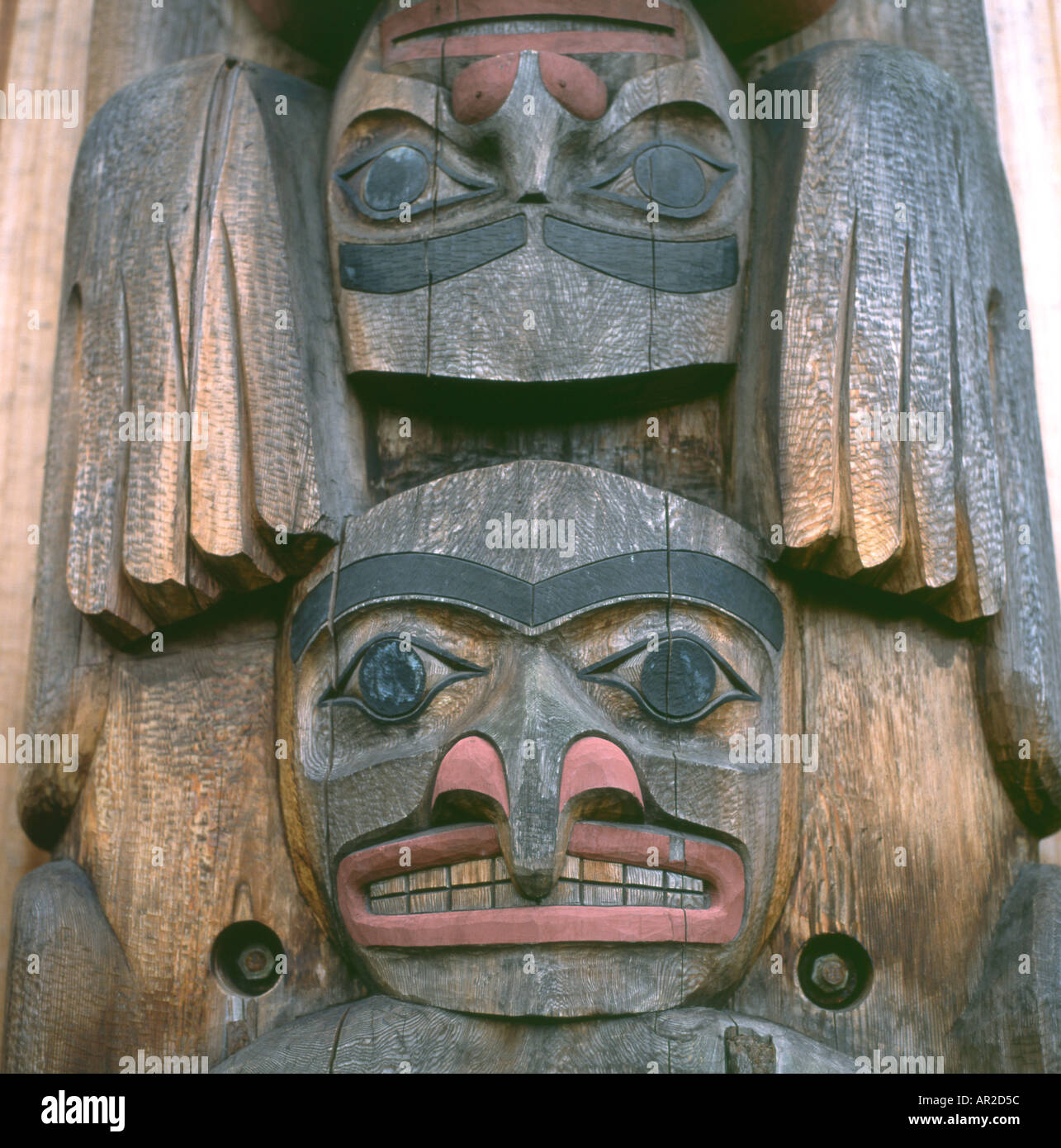 Canada red indians hi-res stock photography and images - Alamy