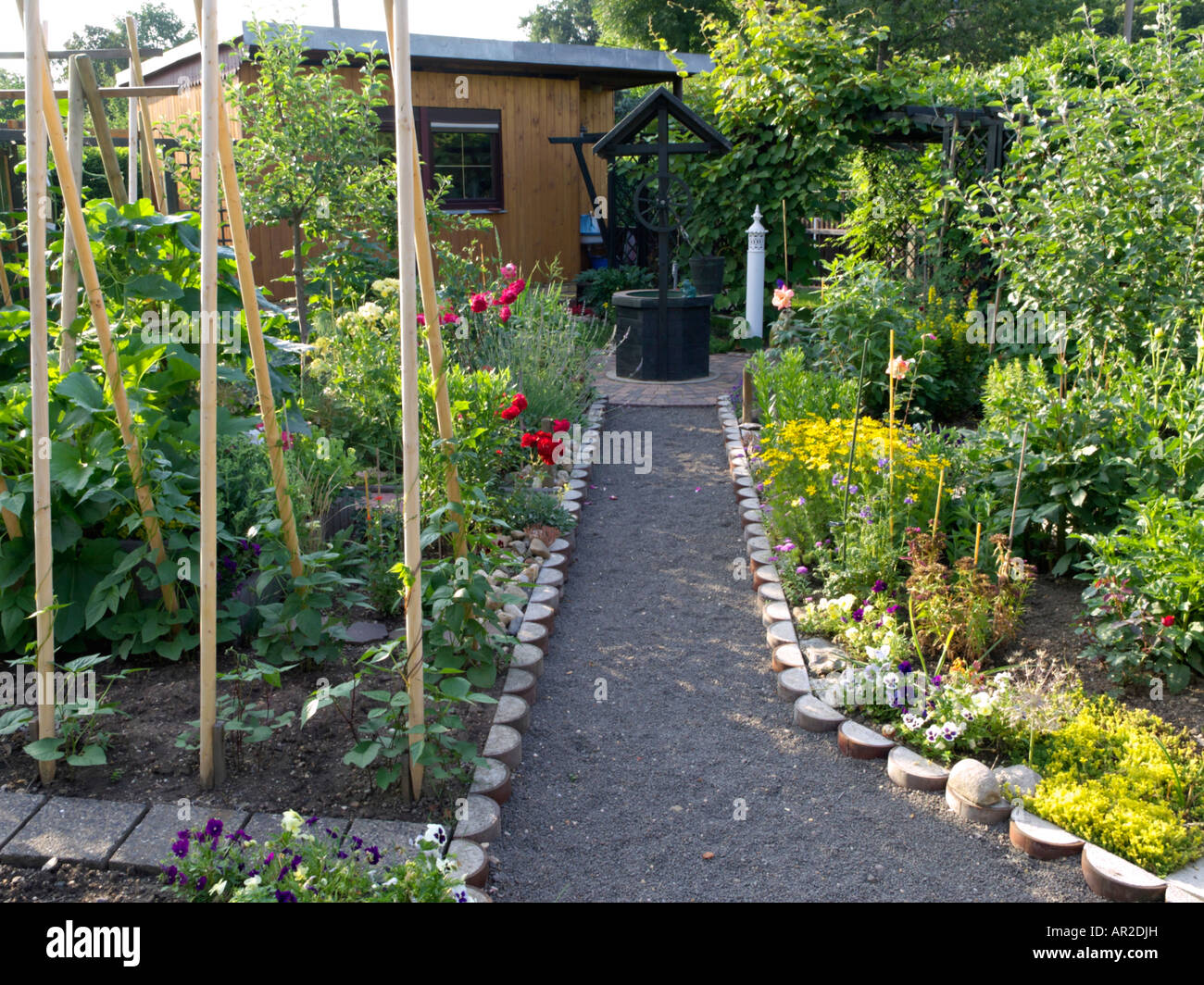 Allotment garden houses hi-res stock photography and images - Alamy