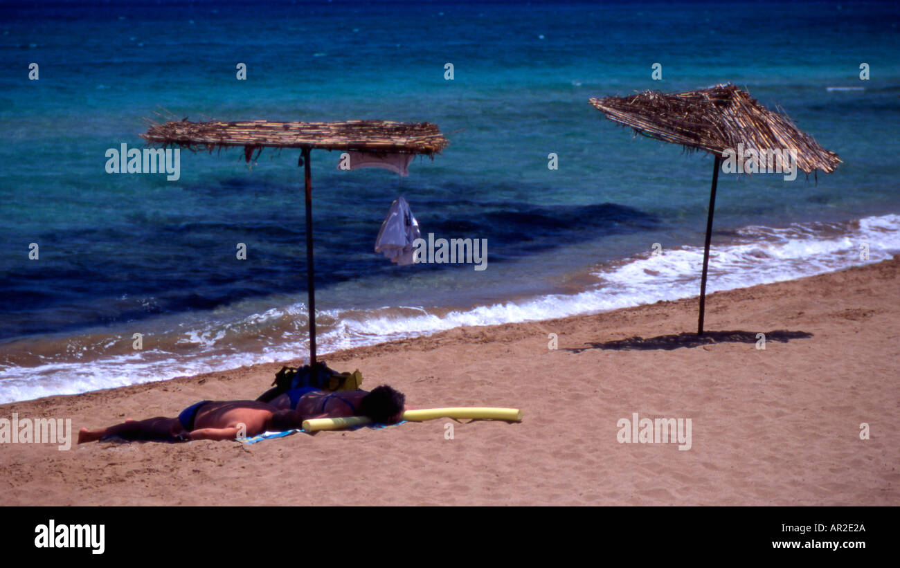 Nice clean secluded beach hi-res stock photography and images - Alamy