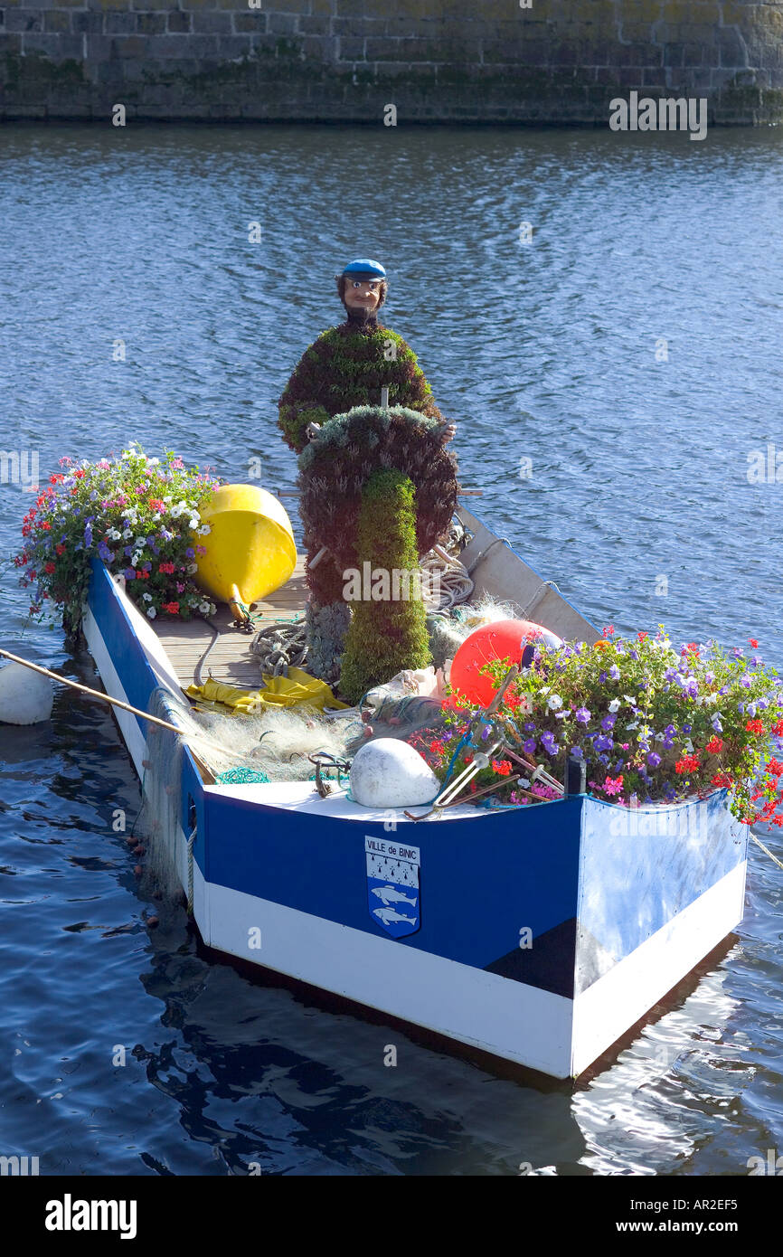 Flowered boats hi-res stock photography and images - Alamy
