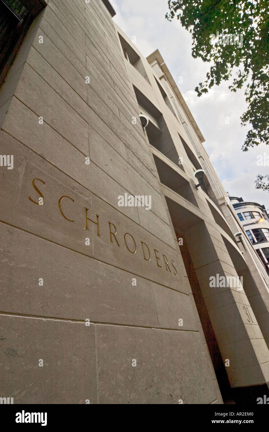 Schroders london hi-res stock photography and images - Alamy