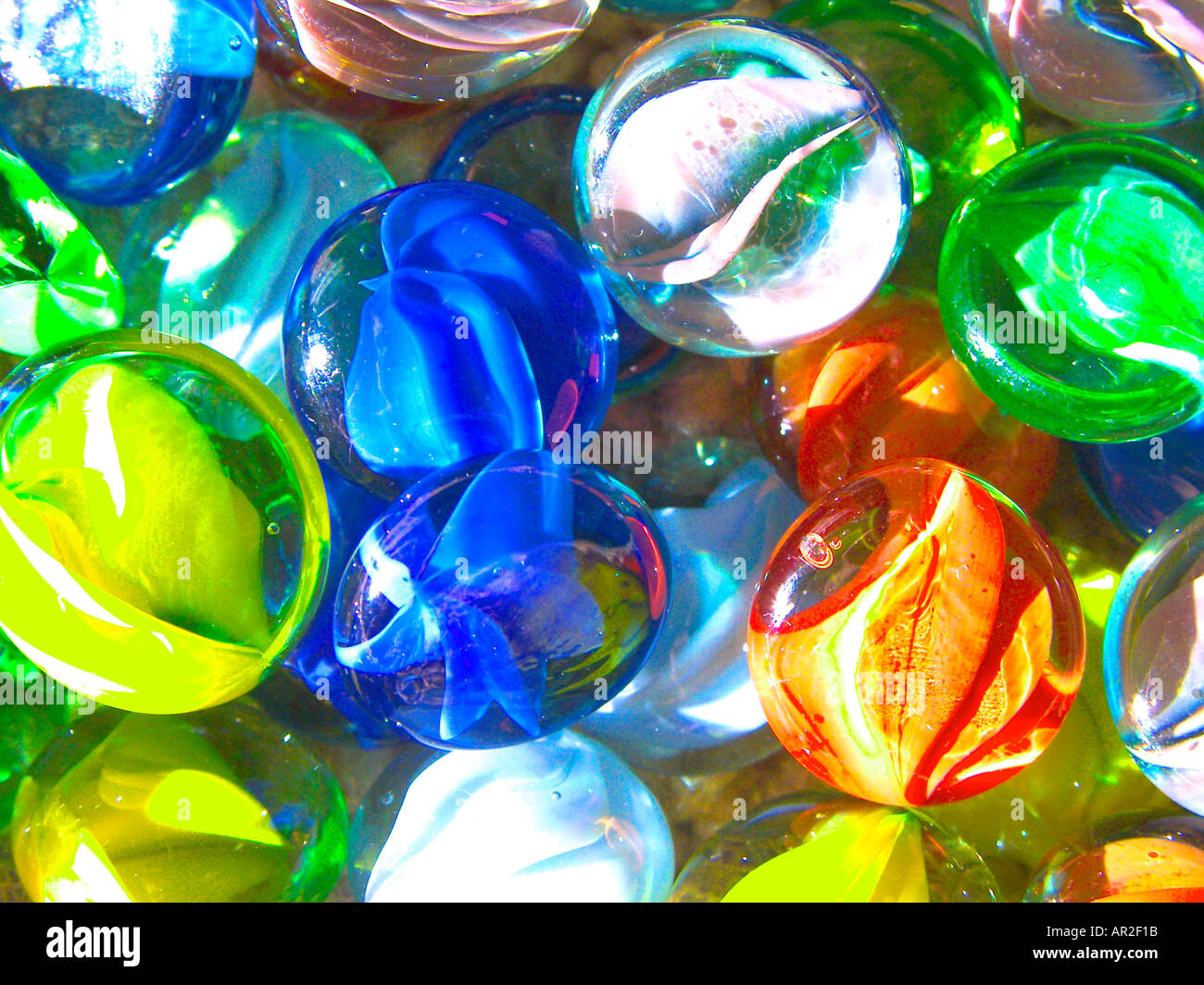 Shining glass marble hi-res stock photography and images - Alamy
