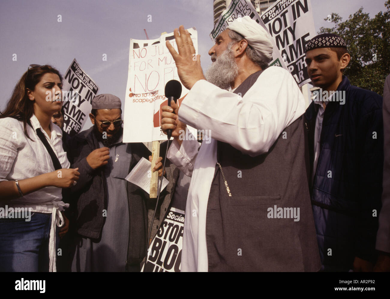Female religious talking hi-res stock photography and images - Alamy