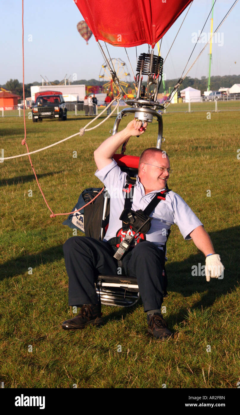 G-CCJY Cameron Blue, red and white with Cameron Balloons artwork single ...