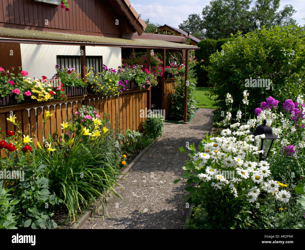 Allotment garden arbor hi-res stock photography and images - Alamy