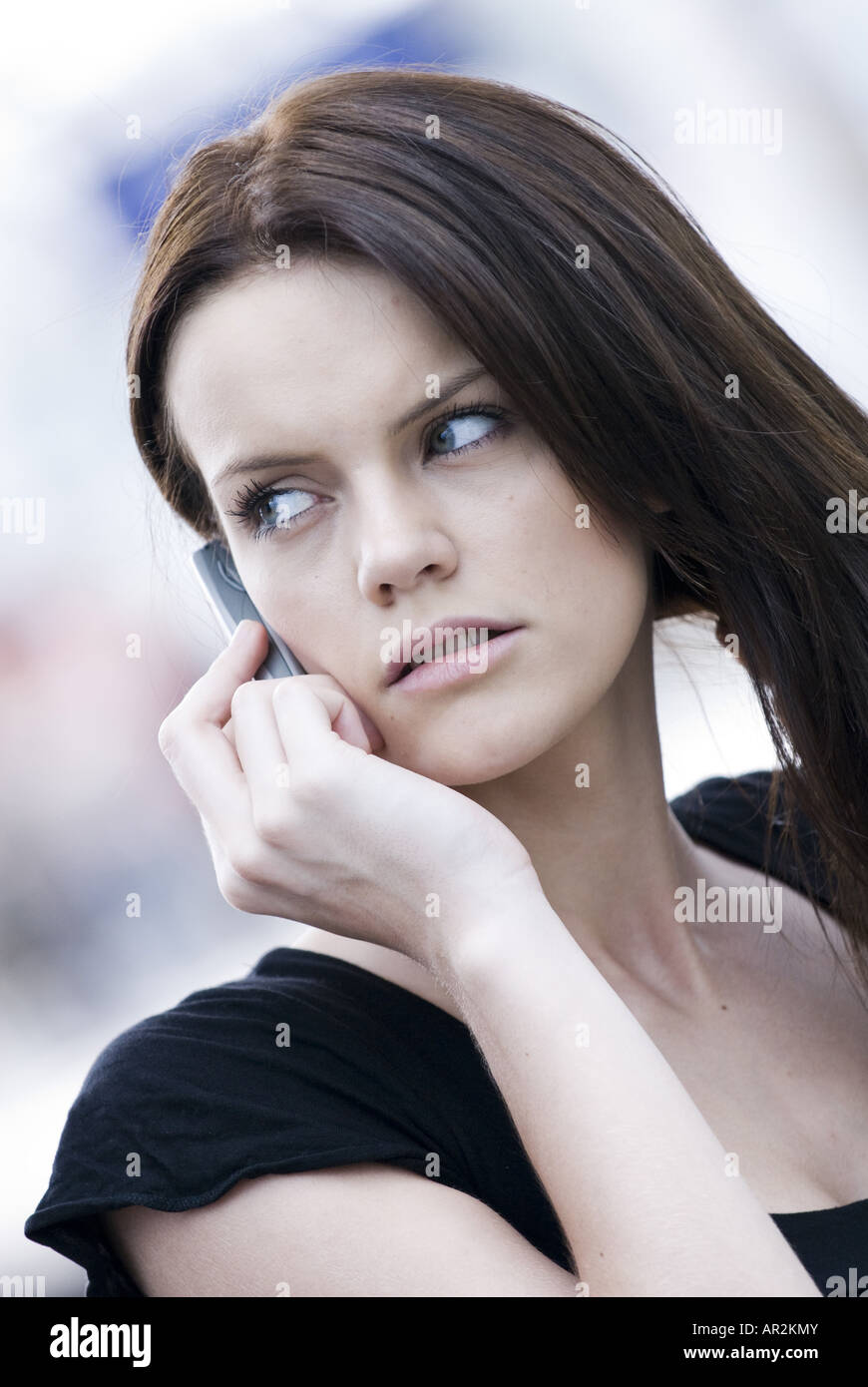 young woman calling with cellular Stock Photo - Alamy