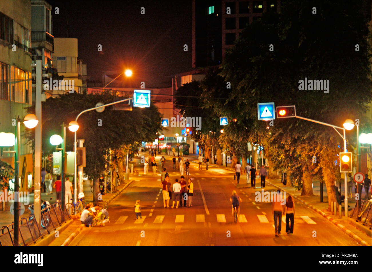Dizengoff Street High Resolution Stock Photography and Images - Alamy