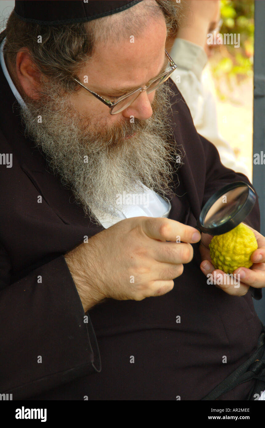 Rabbi rosen hi-res stock photography and images - Alamy