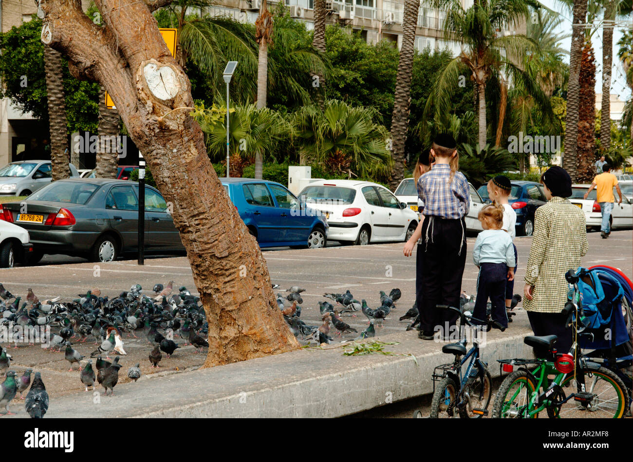 Rabin family hi-res stock photography and images - Alamy