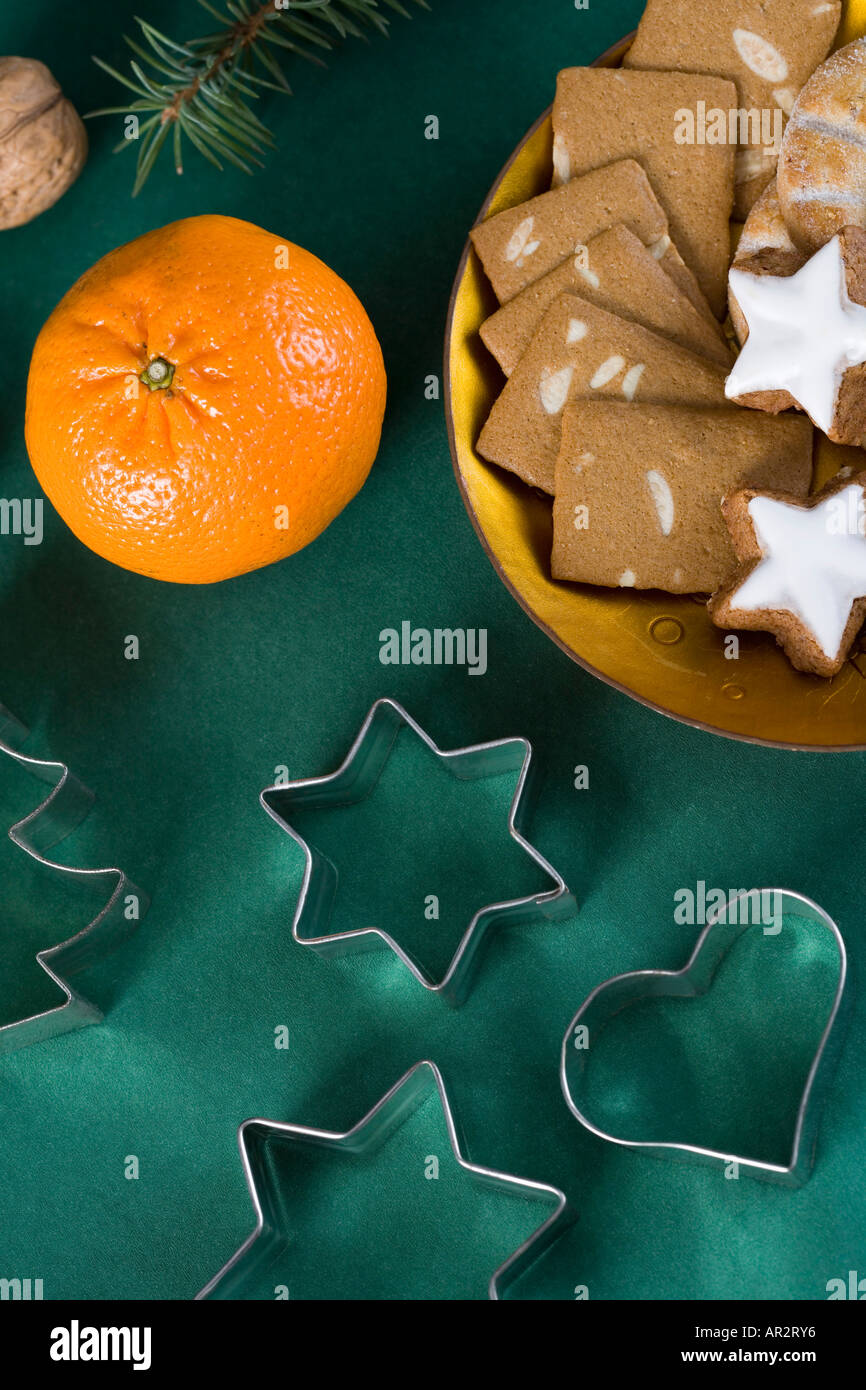 Christmas food and ingredients Stock Photo - Alamy