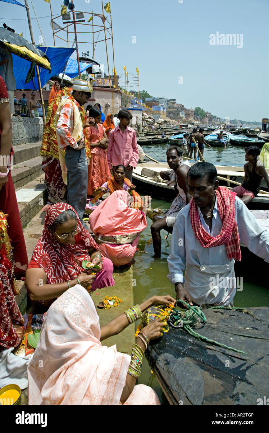 Wedding celebration. Dasawamedh Ghat. Ganges river. Varanasi. India ...