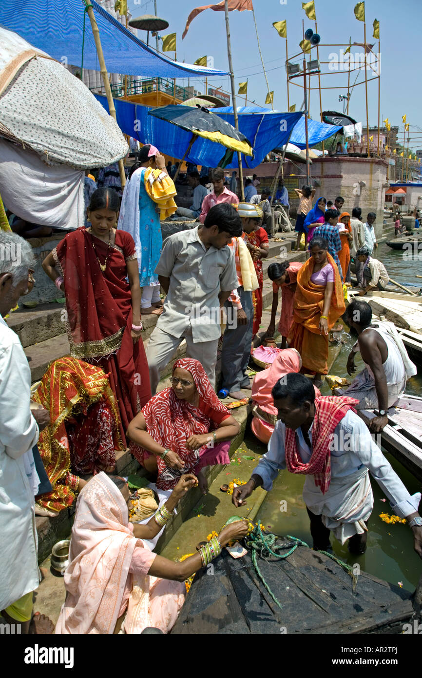 Wedding celebration. Dasawamedh Ghat. Ganges river. Varanasi. India ...