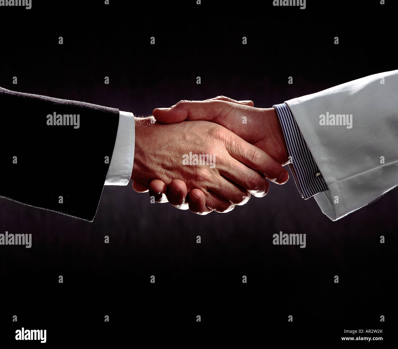 Meet and greet shake hands hi-res stock photography and images - Alamy