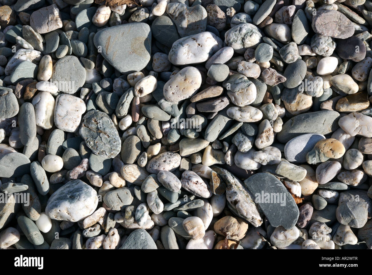 Different coloured pebbles hi-res stock photography and images - Alamy