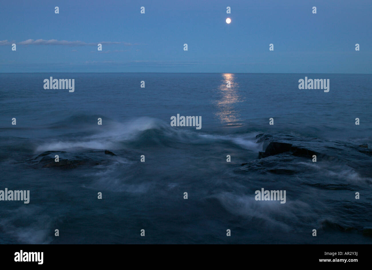 moonrise over Lake Superior, Artist Point, Grand Marais, Minnesota USA ...
