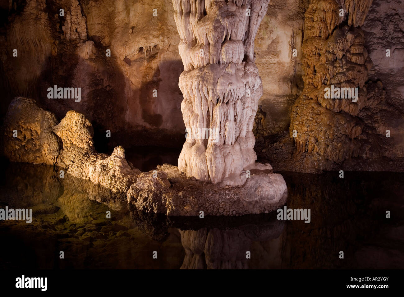 Big spring cave hi-res stock photography and images - Alamy