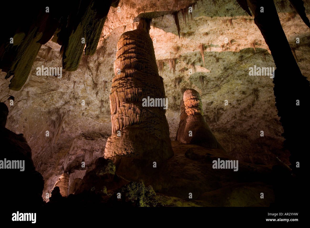 Hall of giants hi-res stock photography and images - Alamy