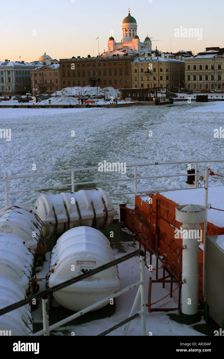 Helsinki cathedral harbour winter hi-res stock photography and images ...