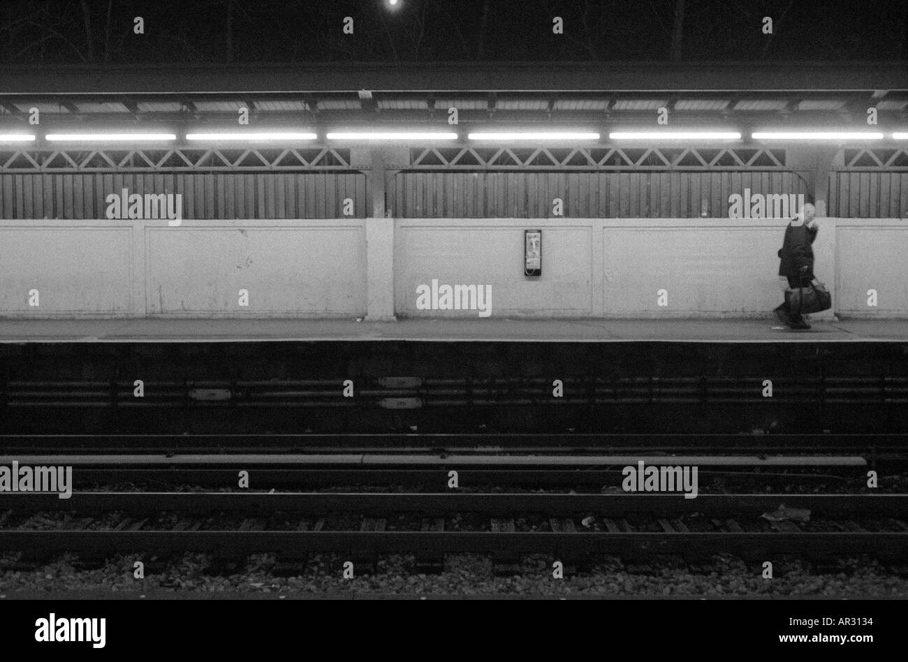 Subway Platform Brooklyn NY Stock Photo - Alamy