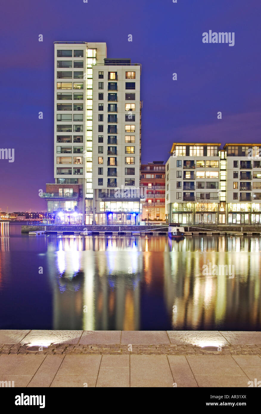 Dublin city moorings hi-res stock photography and images - Alamy