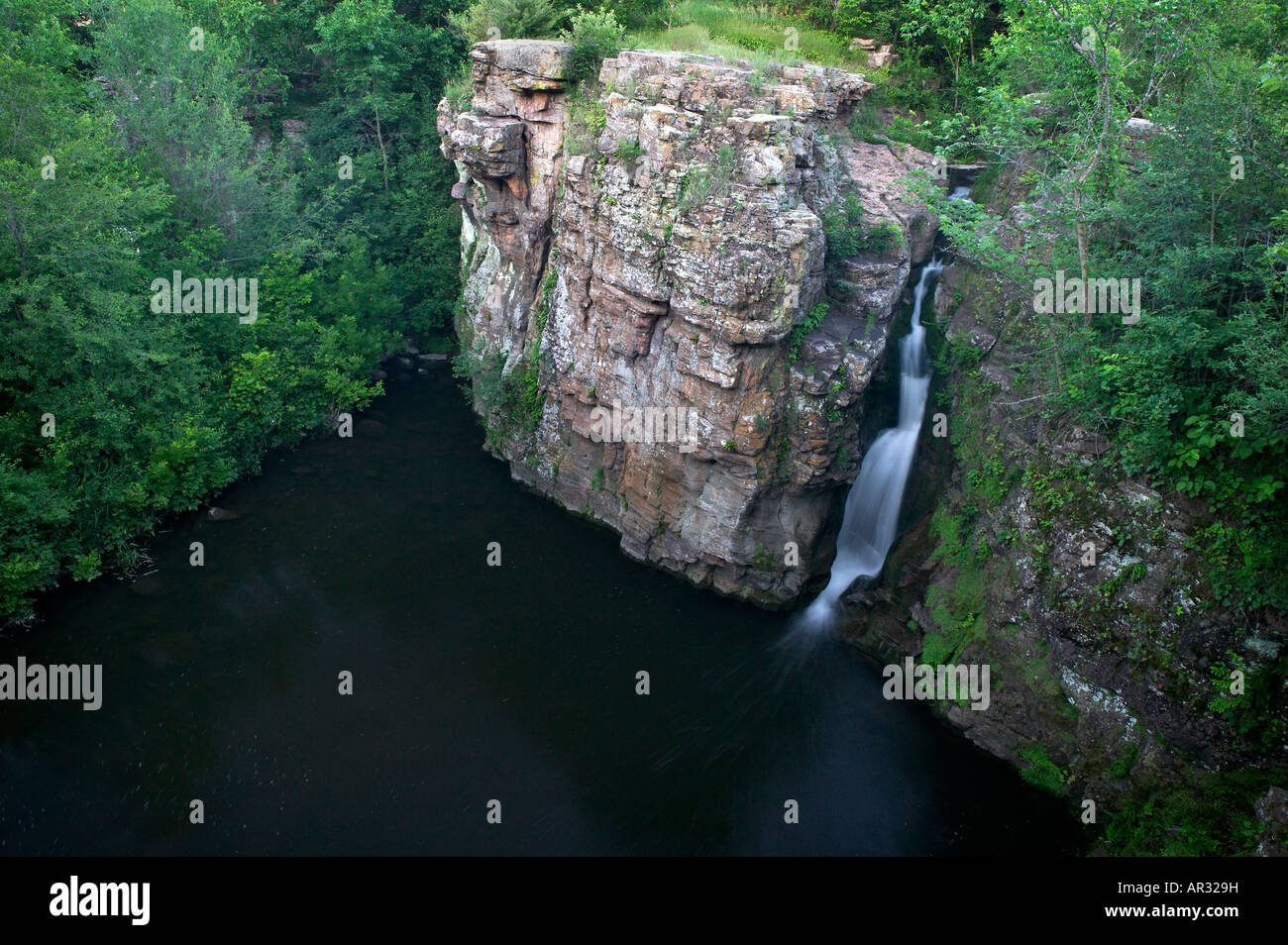 Red rock dells hi-res stock photography and images - Alamy