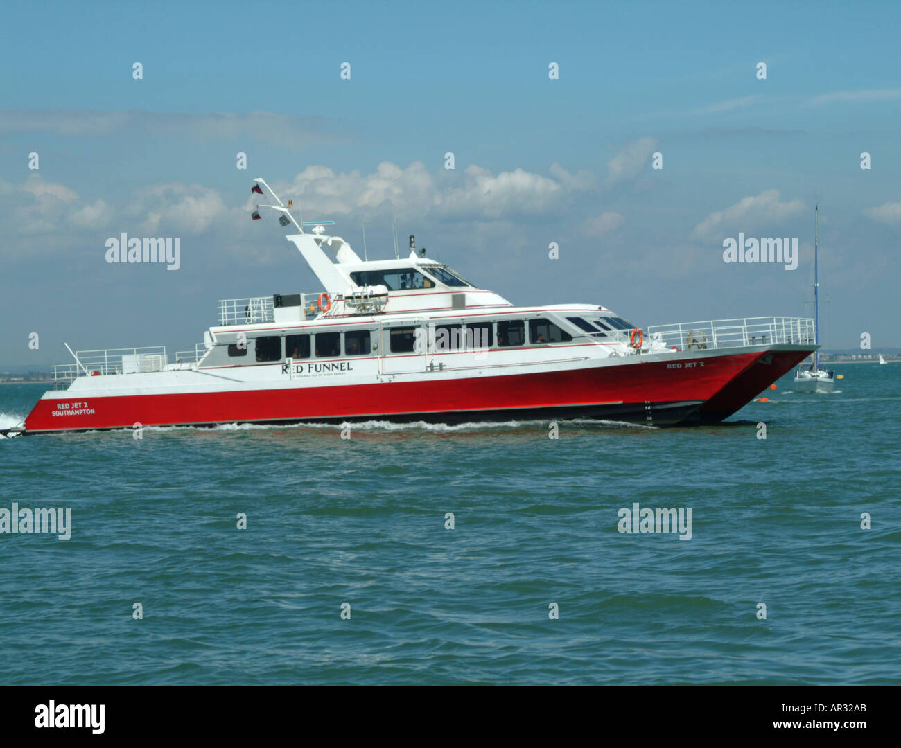 Red funnel catamaran red jet hi-res stock photography and images - Alamy
